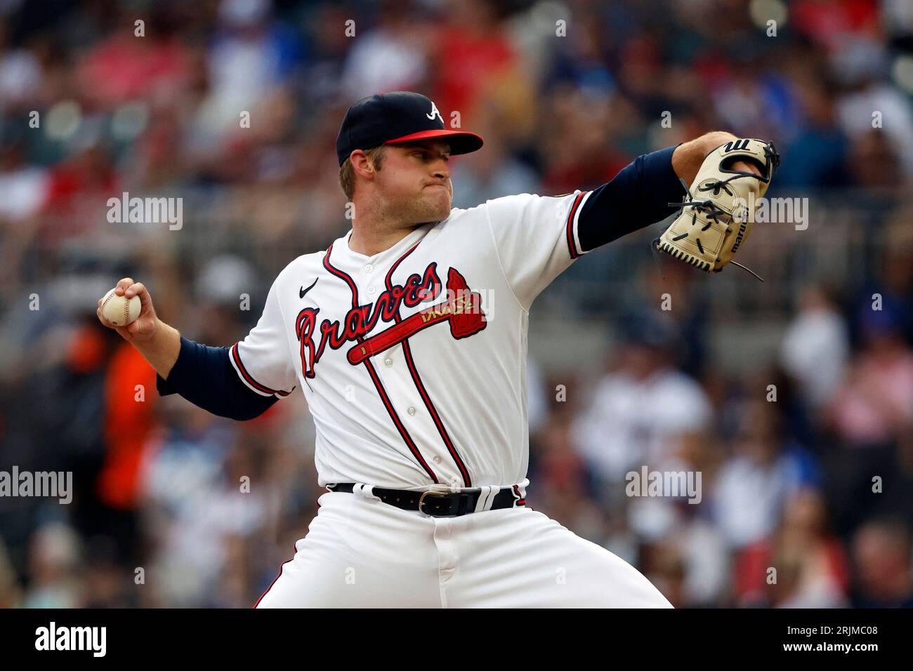 Atlanta Braves starting pitcher Bryce Elder pitches during the first ...