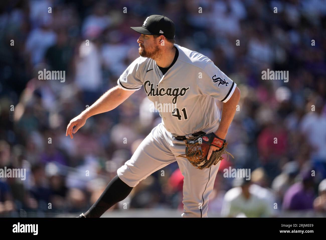 Chicago White Sox relief pitcher Bryan Shaw (41) in the seventh inning ...