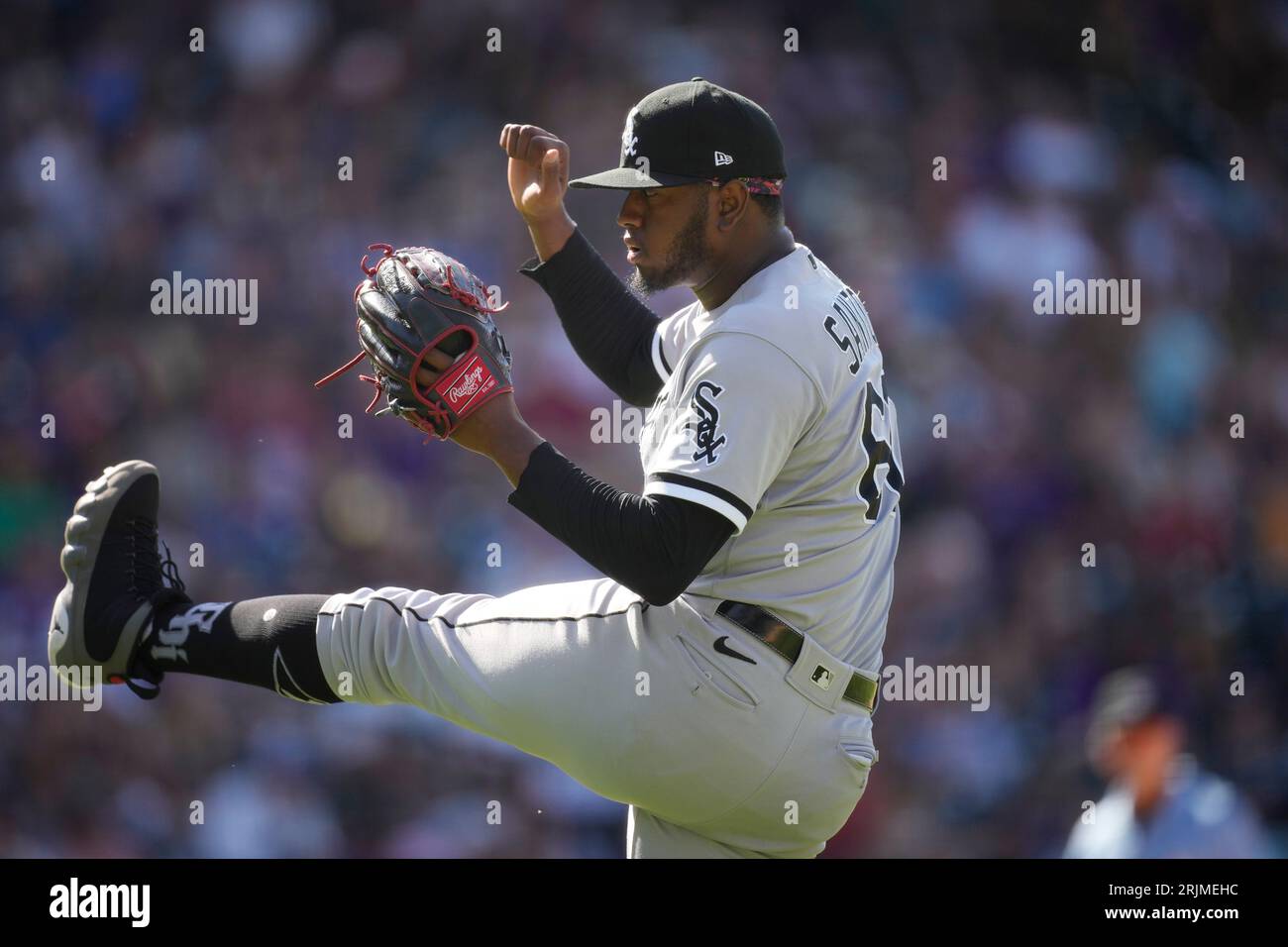 Chicago White Sox relief pitcher Gregory Santos (60) in the ninth ...