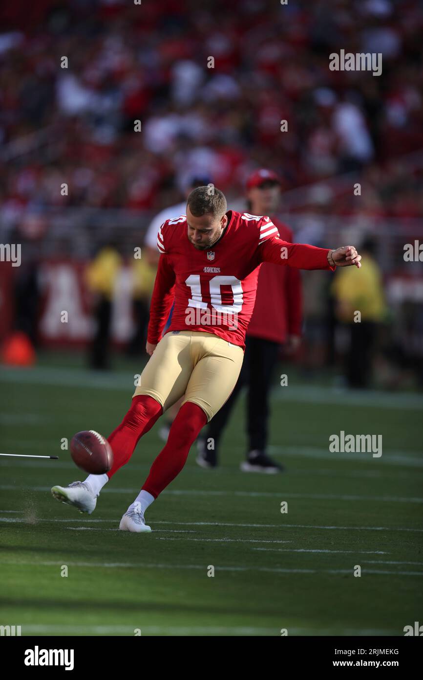 San Francisco 49ers place kicker Zane Gonzalez (10) warms up during an ...