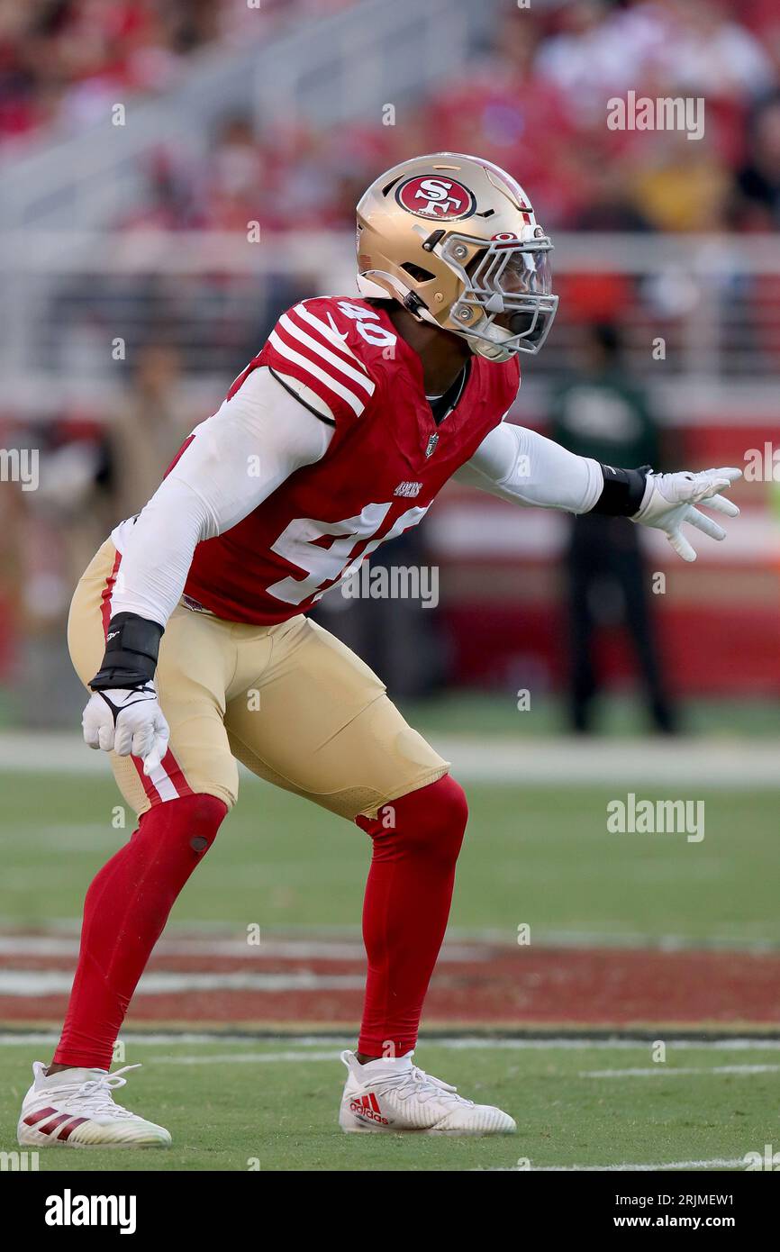 San Francisco 49ers linebacker Marcelino McCrary-Ball (40) pears into ...