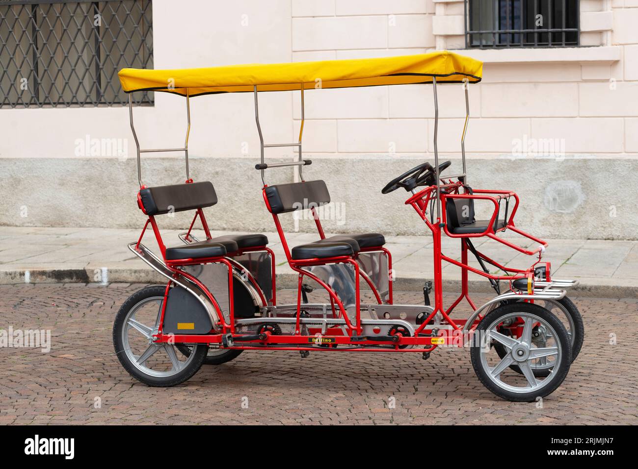 Italy, Lombardy, Rickshaw Stock Photo - Alamy