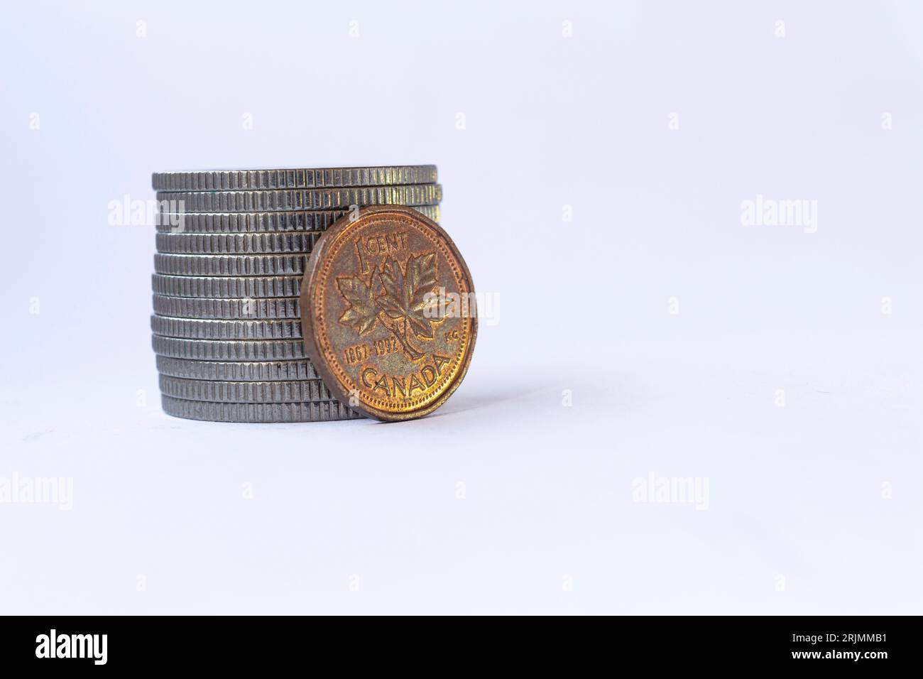 The Canadian 1-cent coin with a portrait of Queen Elizabeth II facing ...