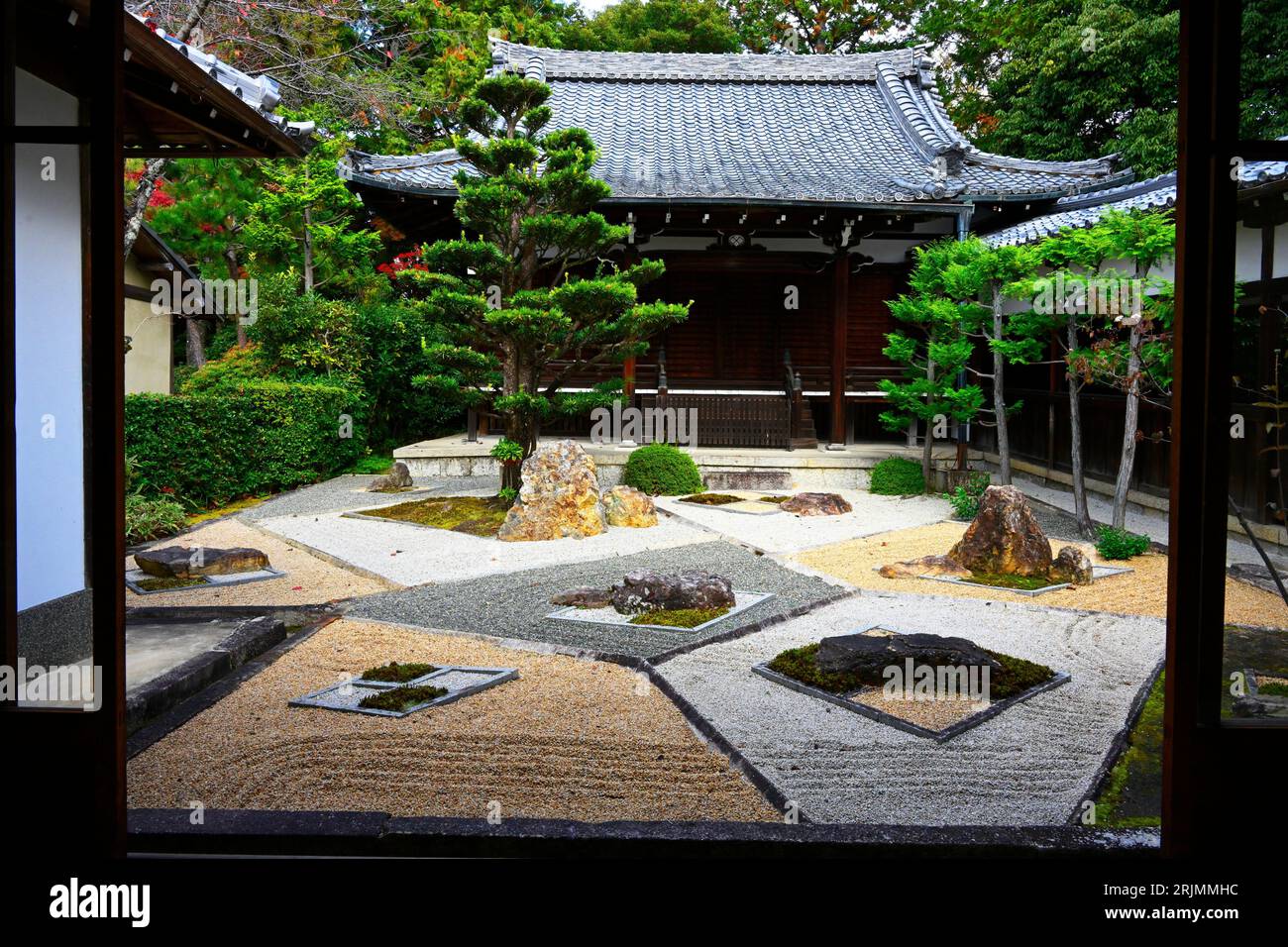 Shinnyo do temple hi-res stock photography and images - Alamy