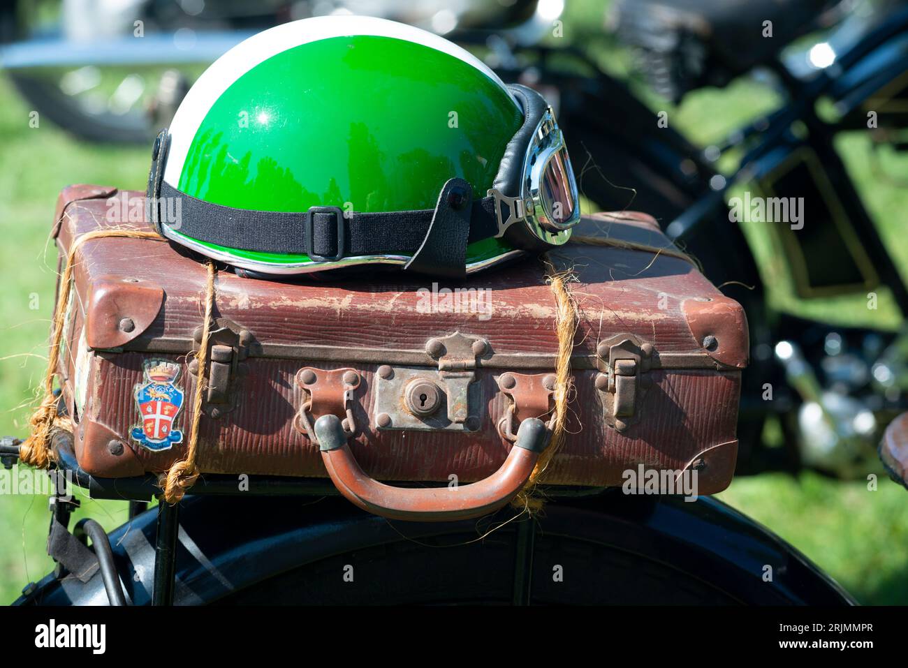 Eyglass hi-res stock photography and images - Alamy