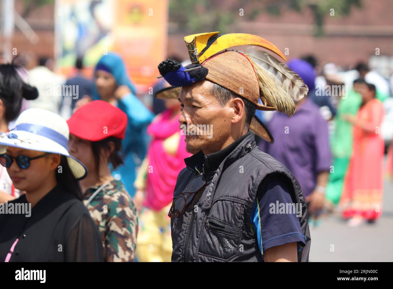 Old man traditionally dressed at the streets of New Delhi, India Stock ...