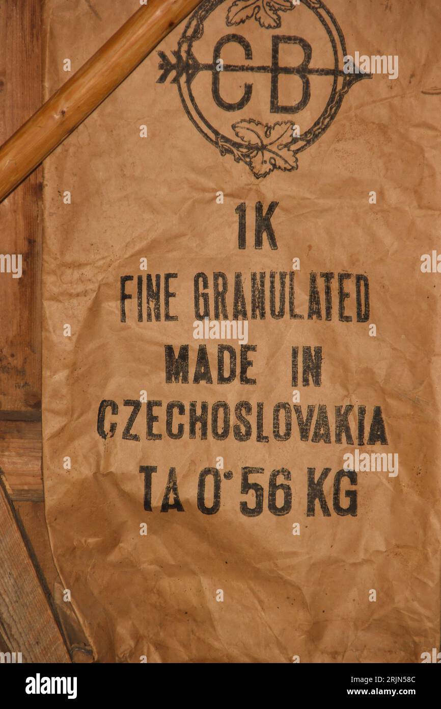 Brown paper parcel post label vintage hi-res stock photography and ...