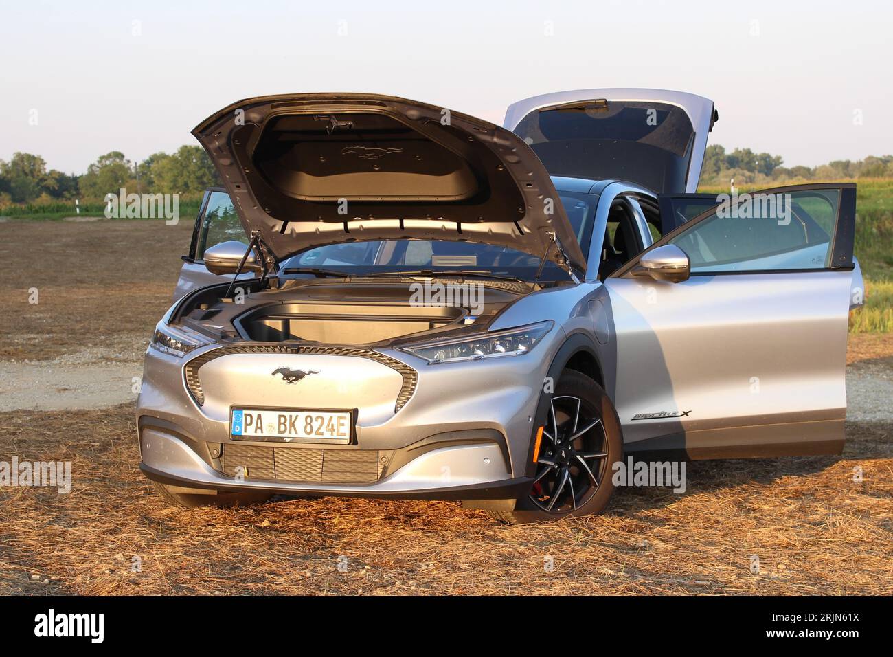 Ford mach e hi-res stock photography and images - Alamy