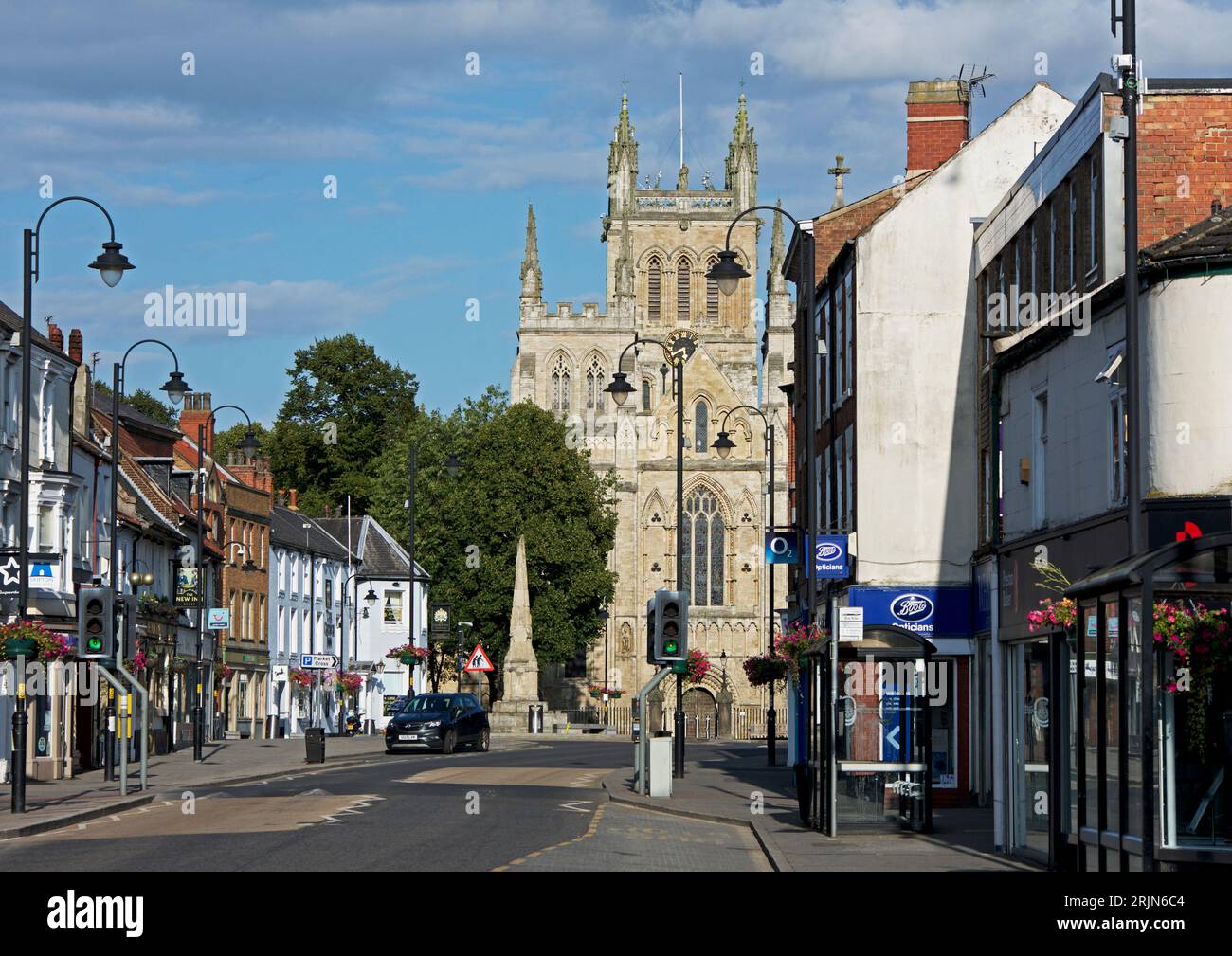 View along main street – Gowthorpe – towards the minster, Selby, North ...