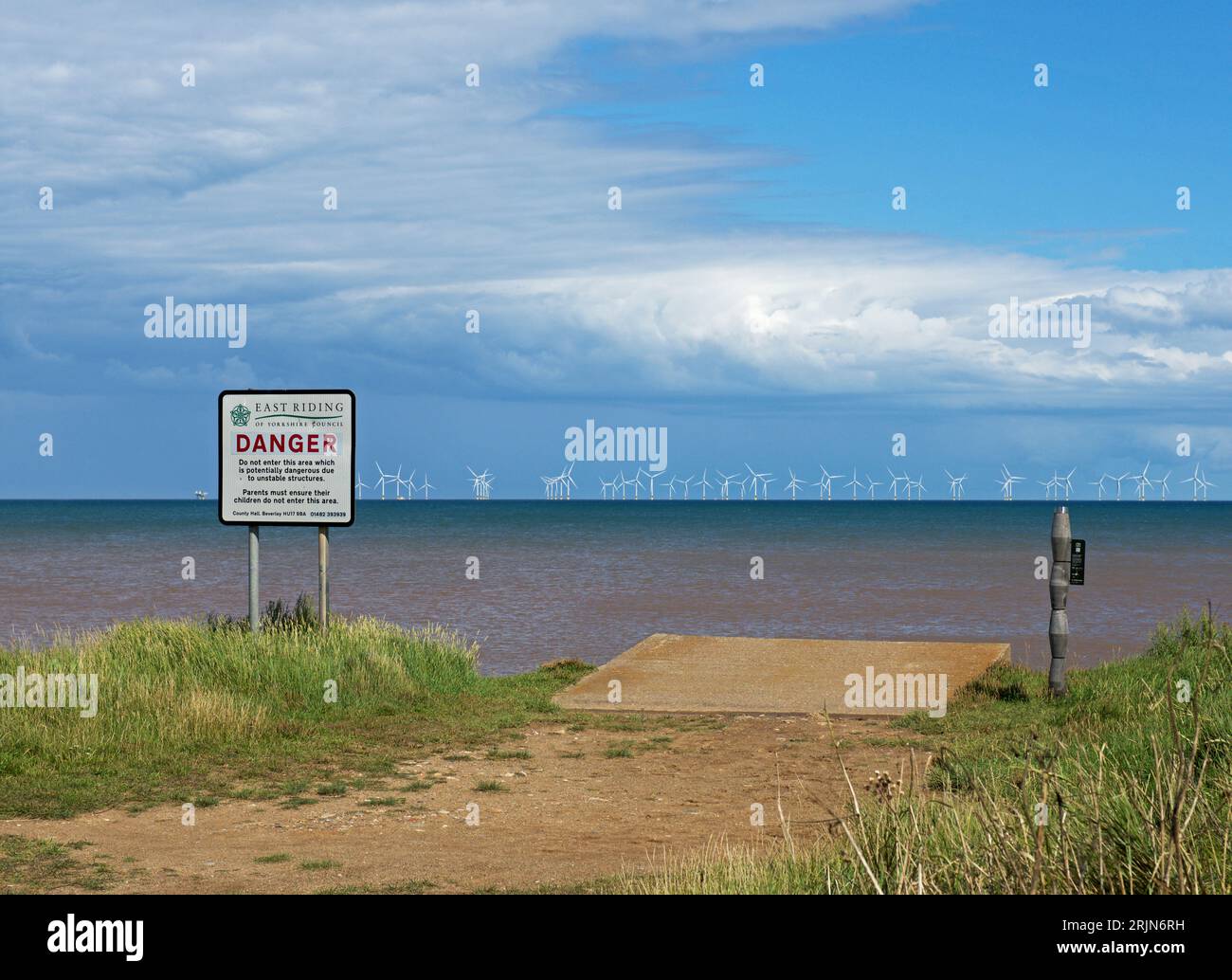 Coastal erosion yorkshire sign hi-res stock photography and images - Alamy