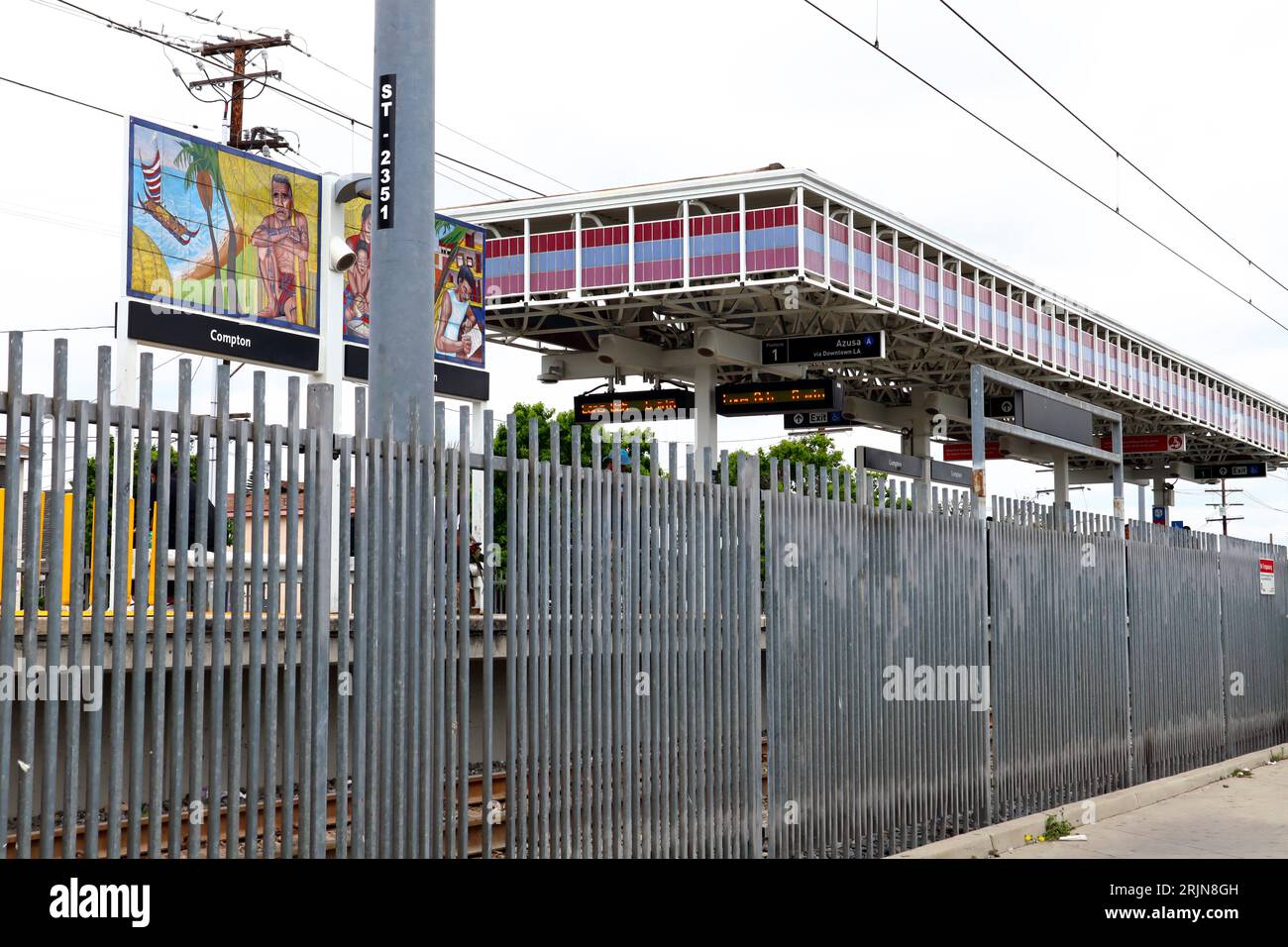 Los angeles metro pass hi-res stock photography and images - Alamy