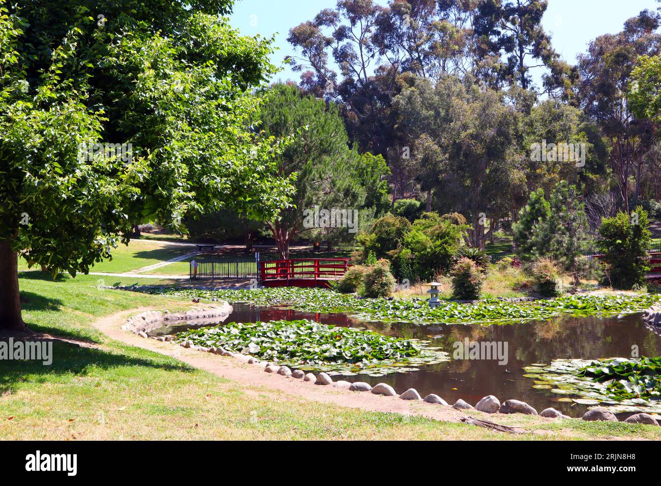 Los Angeles, California: The Doris Japanese Garden at Kenneth Hahn ...