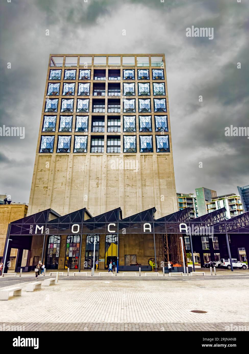 A repurposed grain silo turned modern museum building in Cape Town ...