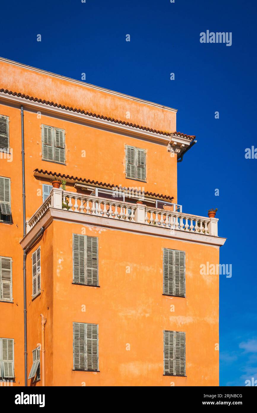 Blue and orange building hi-res stock photography and images - Alamy