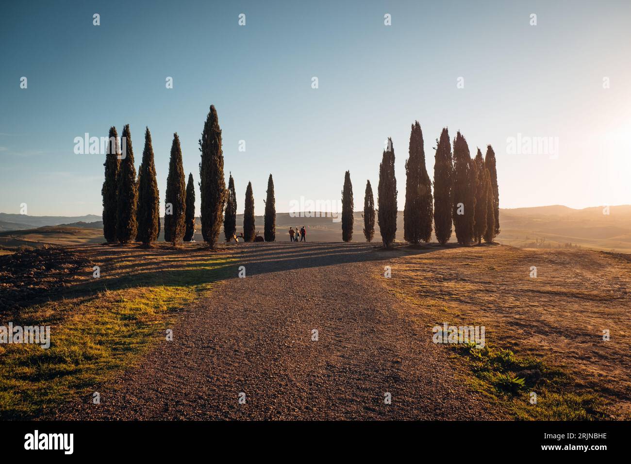 This stunning image captures the beauty of Val d'orcia in Tuscany ...