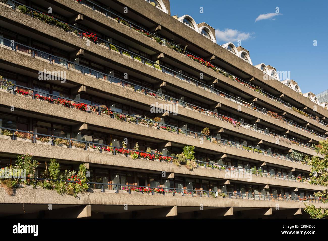 Colourful window boxes on the Barbican Estate, Silk Street, City of ...