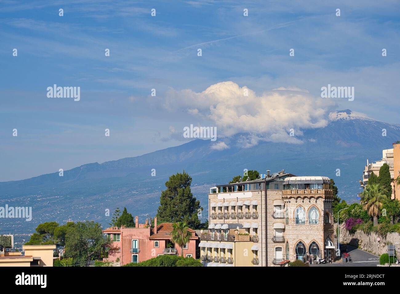 Etna eruption village hi-res stock photography and images - Alamy