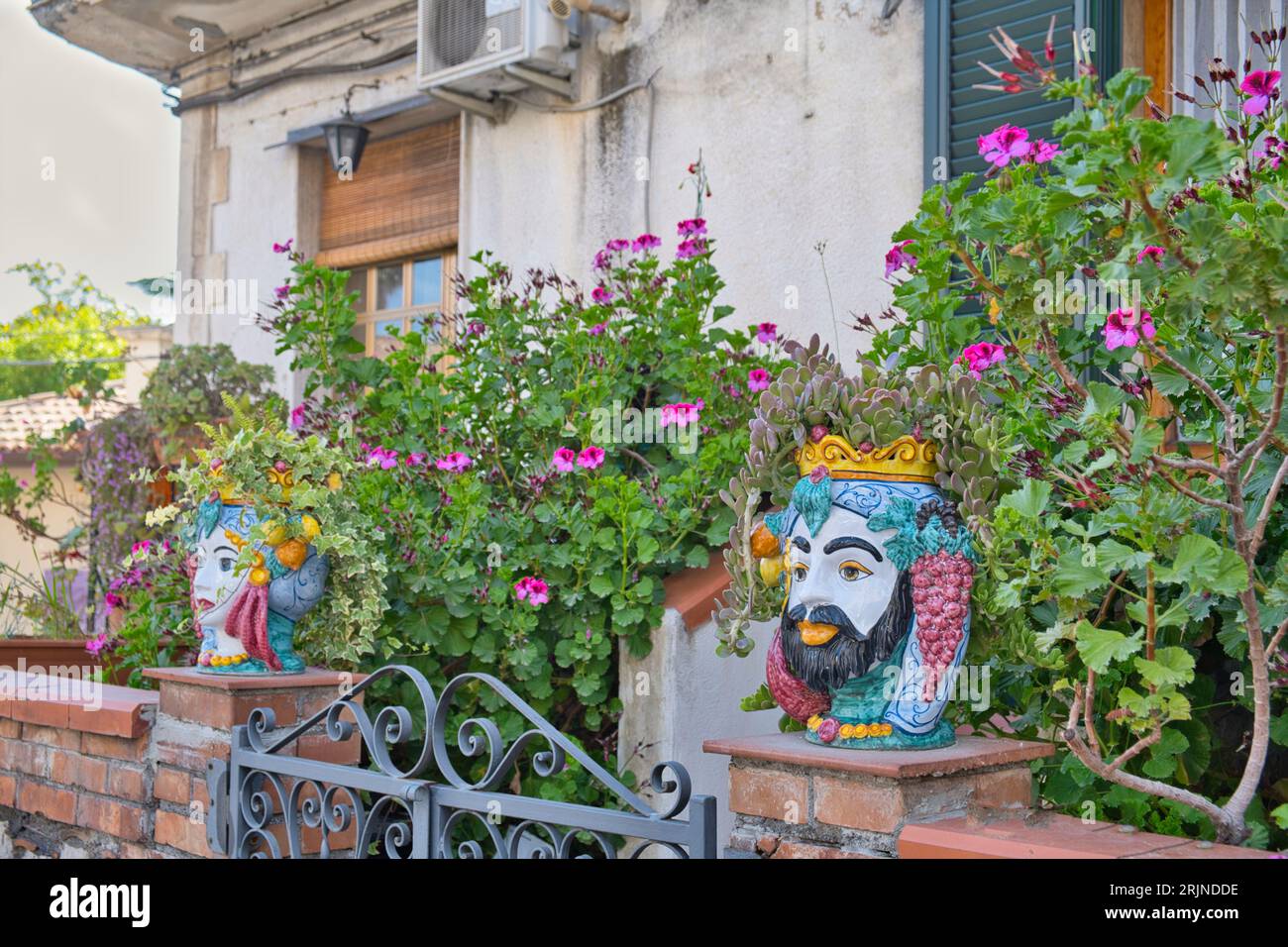 Typical heads of the moors in Taormina, Sicily, Italy Stock Photo - Alamy