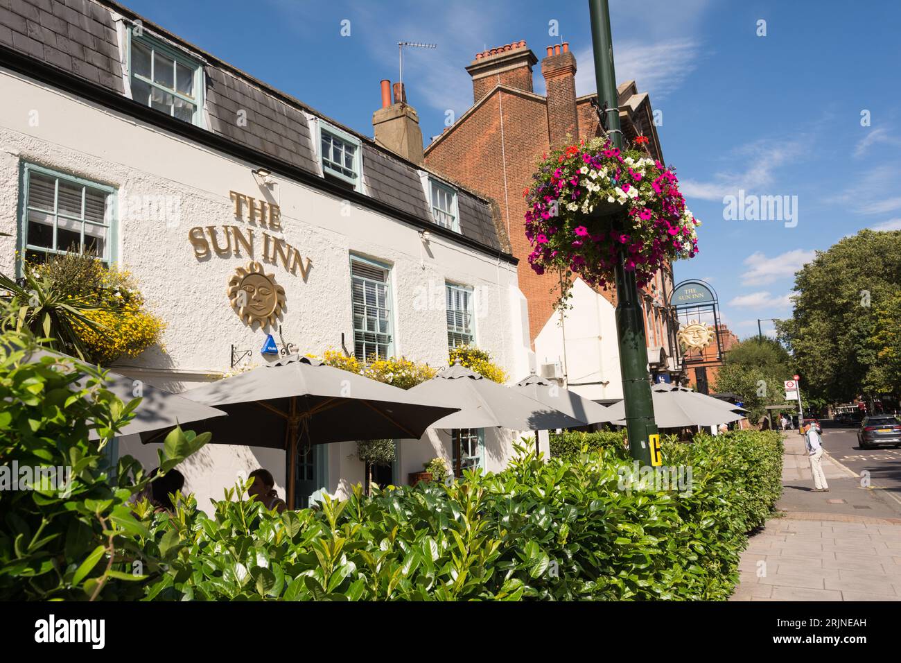 The sun inn pub in barnes hi-res stock photography and images - Alamy