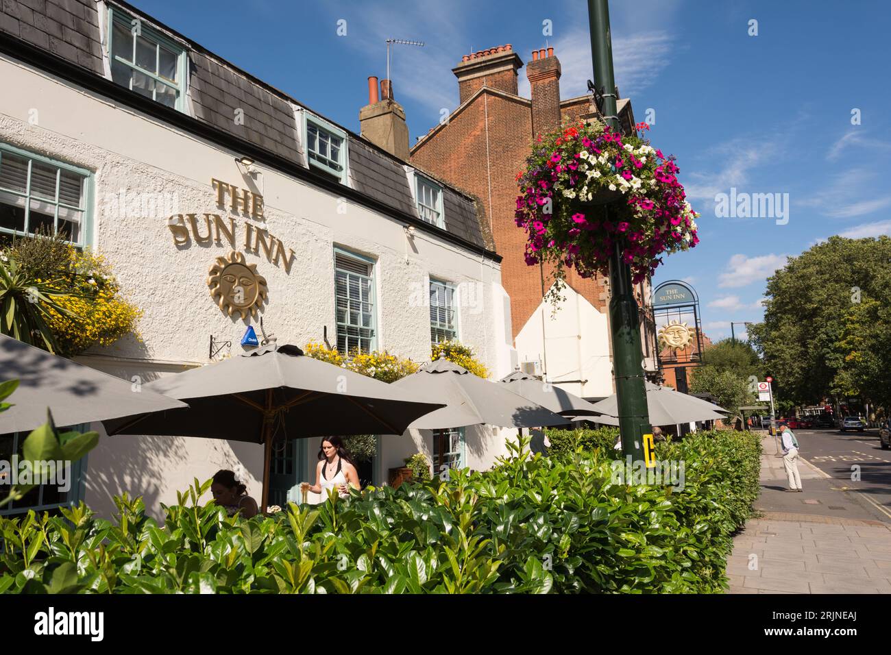 The sun inn pub in barnes hi-res stock photography and images - Alamy