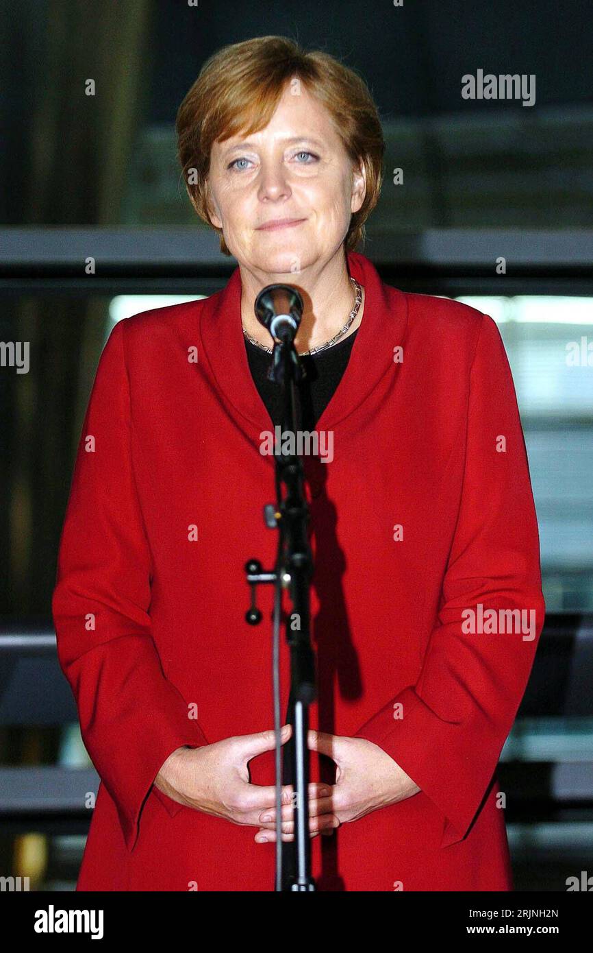 Angela merkel 2005 hi-res stock photography and images - Alamy