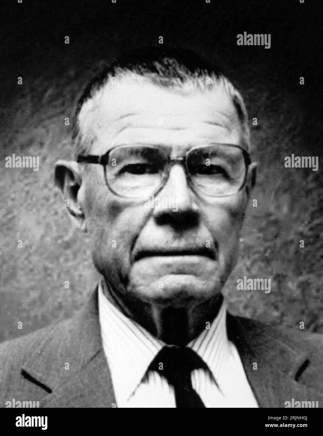 Thomas c schelling hi-res stock photography and images - Alamy