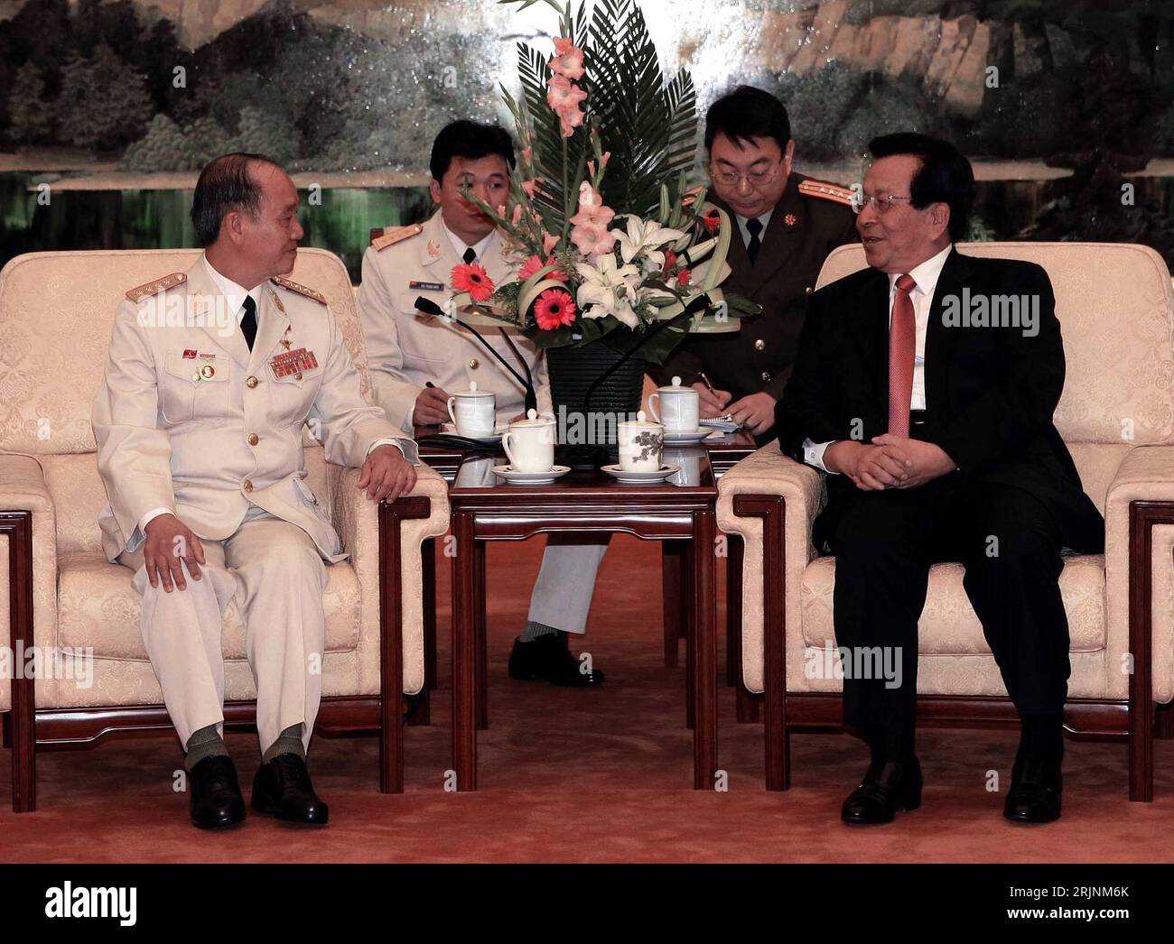 Vietnam besuch hi-res stock photography and images - Alamy