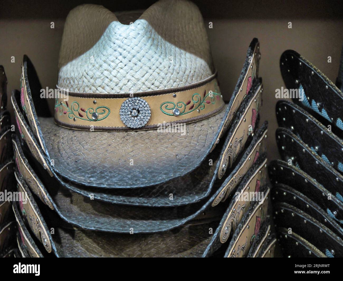 Stack cowboy hats hi-res stock photography and images - Alamy