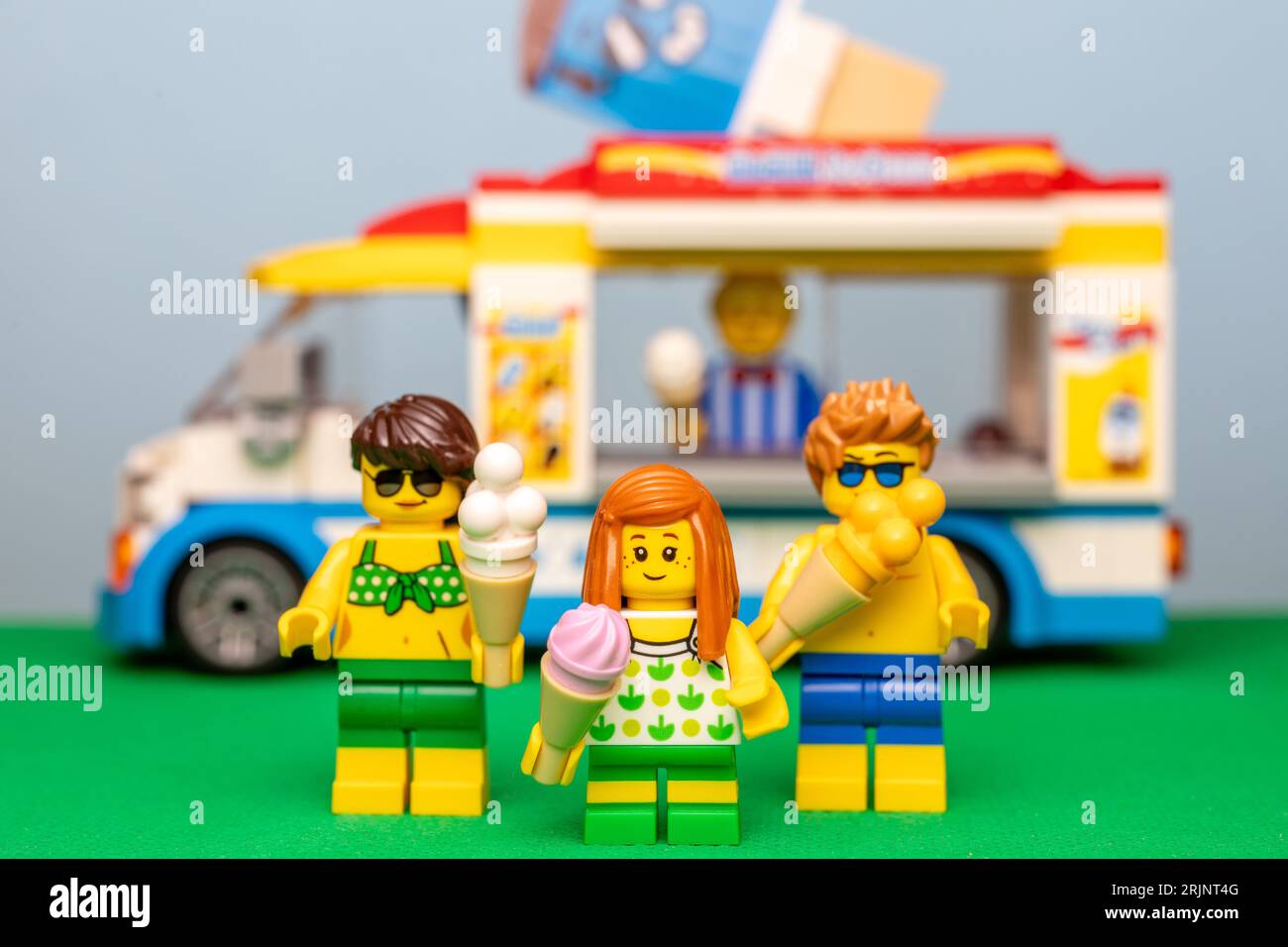 Lego shapes hi-res stock photography and images - Alamy