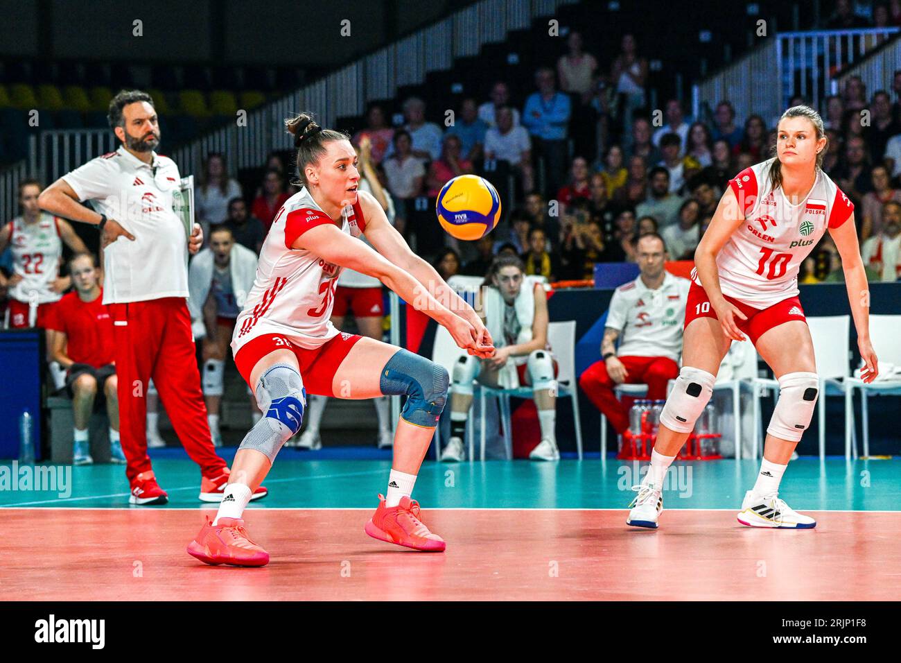 Olivia rozanski hi-res stock photography and images - Alamy