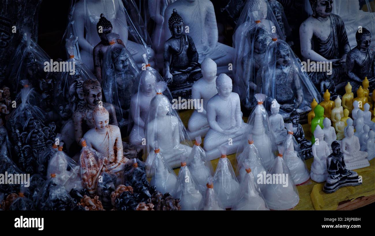 Symmetrical pose hi-res stock photography and images - Alamy