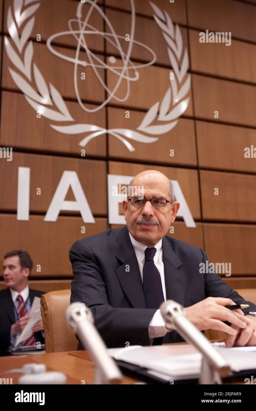 Iaea logo hi-res stock photography and images - Alamy