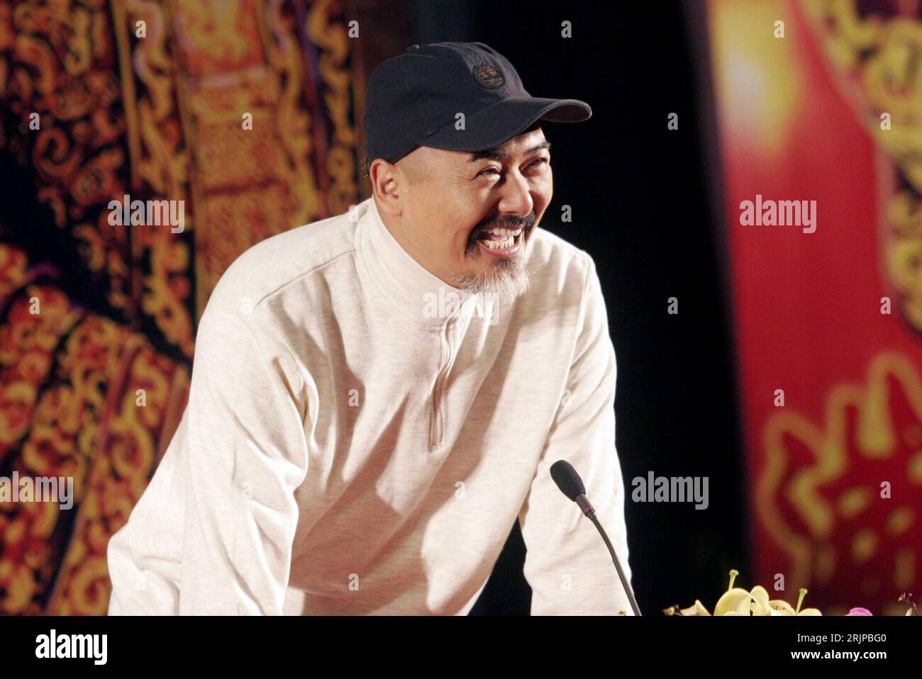 Schauspieler Yun Fat Chow CHN während einer Pressekonferenz in Peking ...