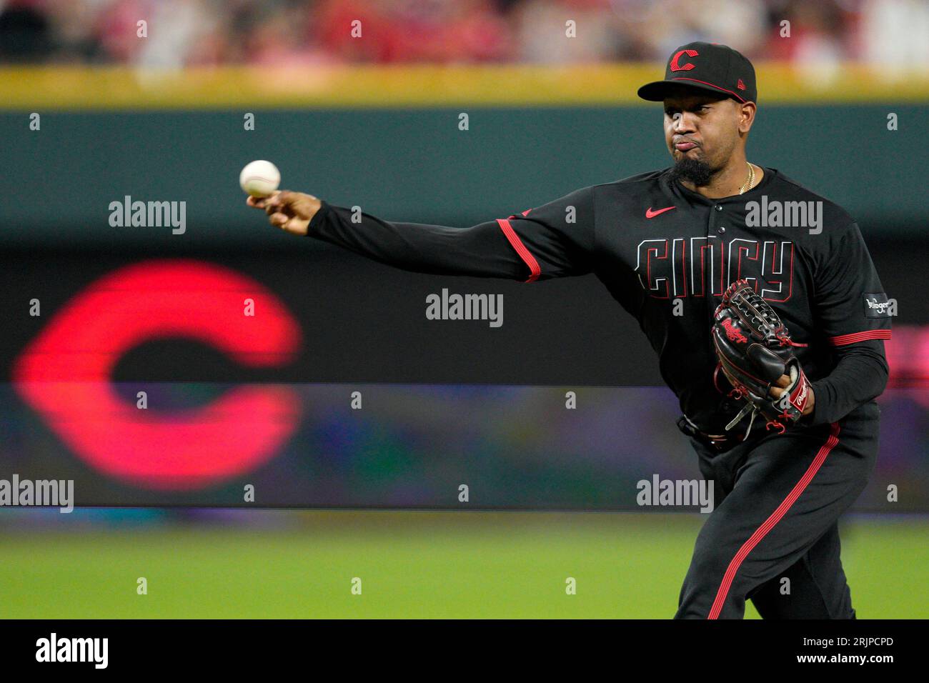 Cincinnati Reds relief pitcher Alexis Diaz throws during a baseball ...