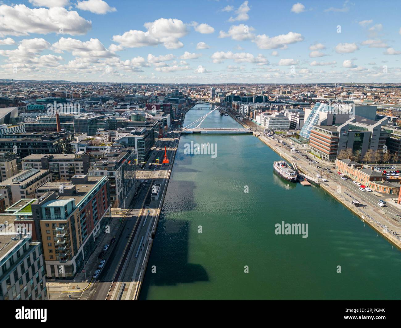 Grand waterfront plaza hi-res stock photography and images - Alamy