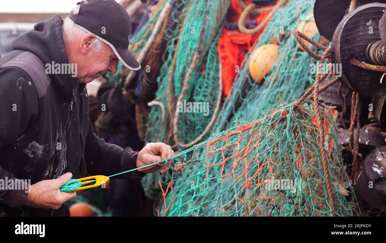 Shore grab hi-res stock photography and images - Alamy