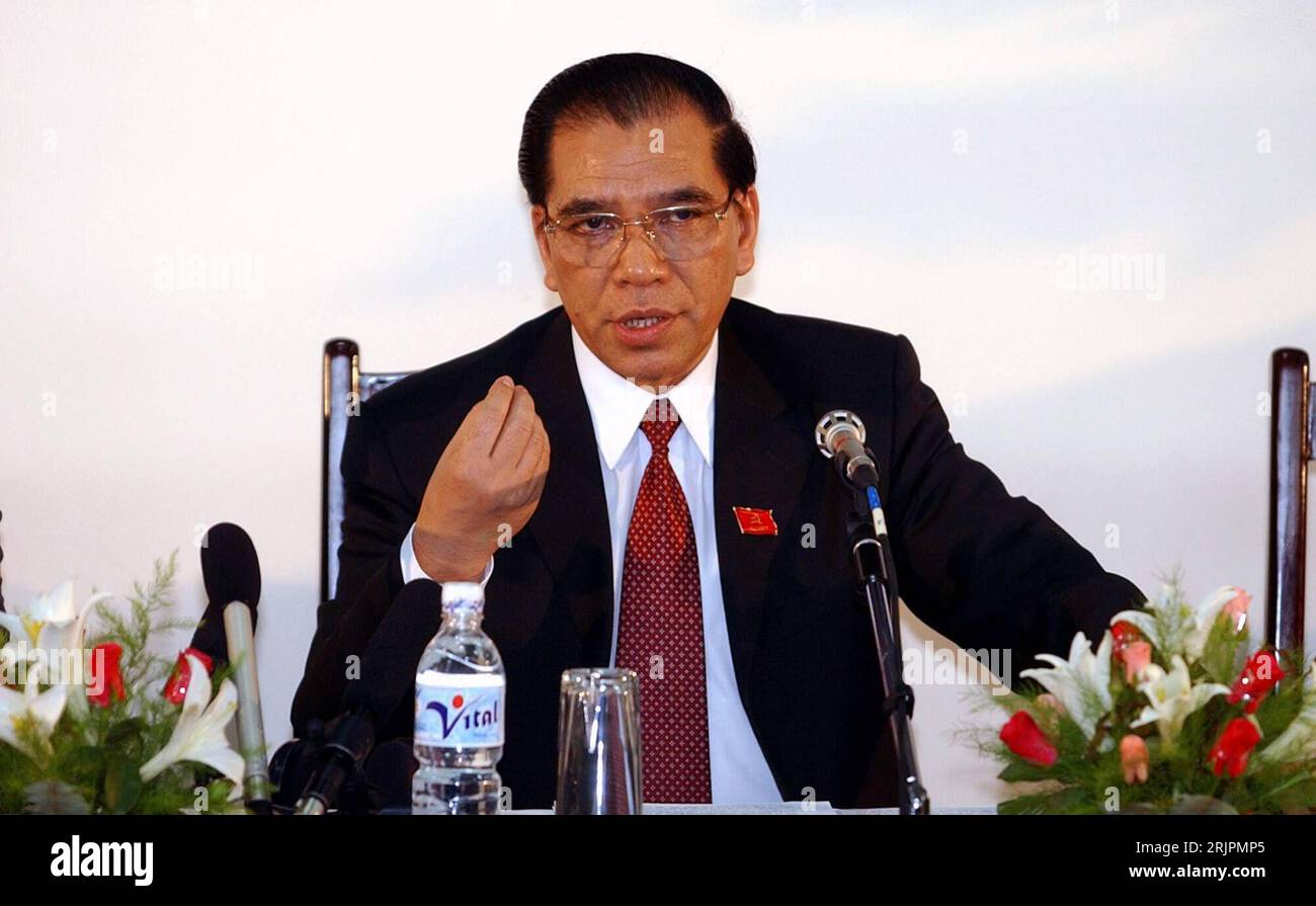 Nong duc manh hi-res stock photography and images - Alamy