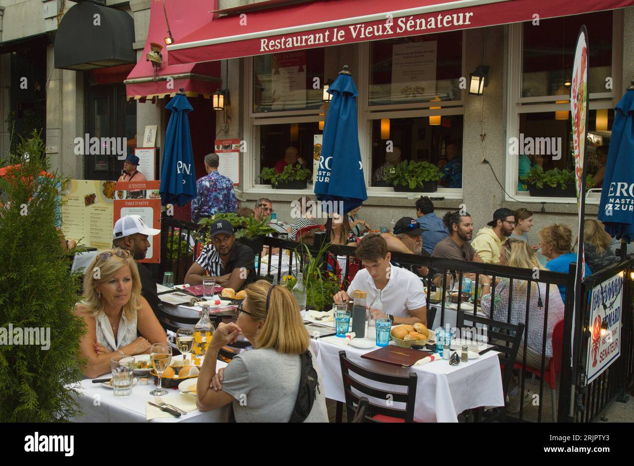 Restaurant old quebec hi-res stock photography and images - Alamy