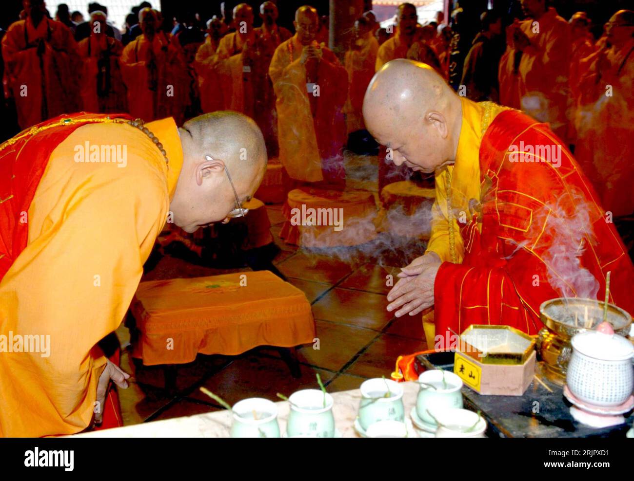 Buddhistische meister hi-res stock photography and images - Alamy