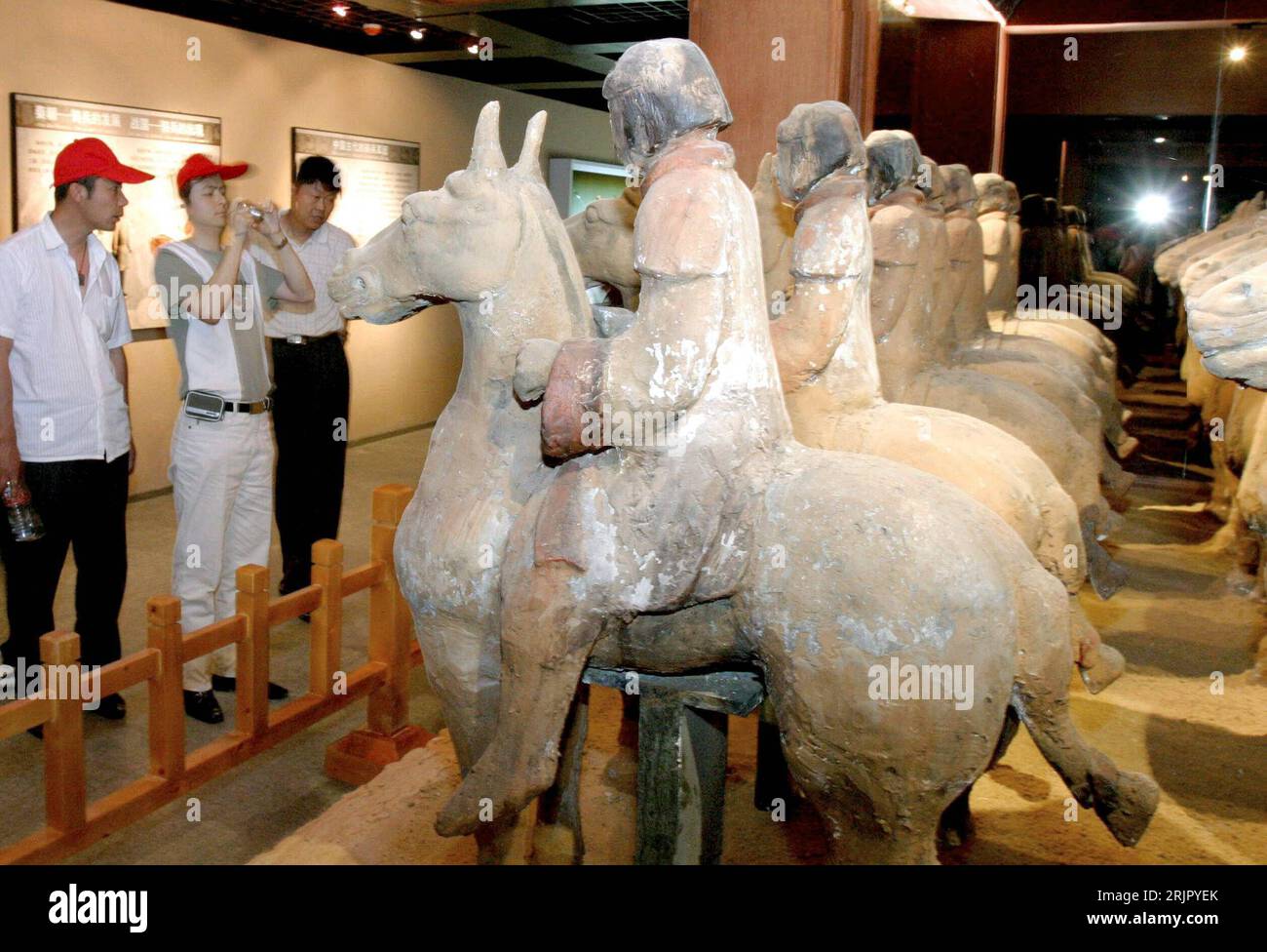 Die armee der terrakotta krieger hi-res stock photography and images - Alamy