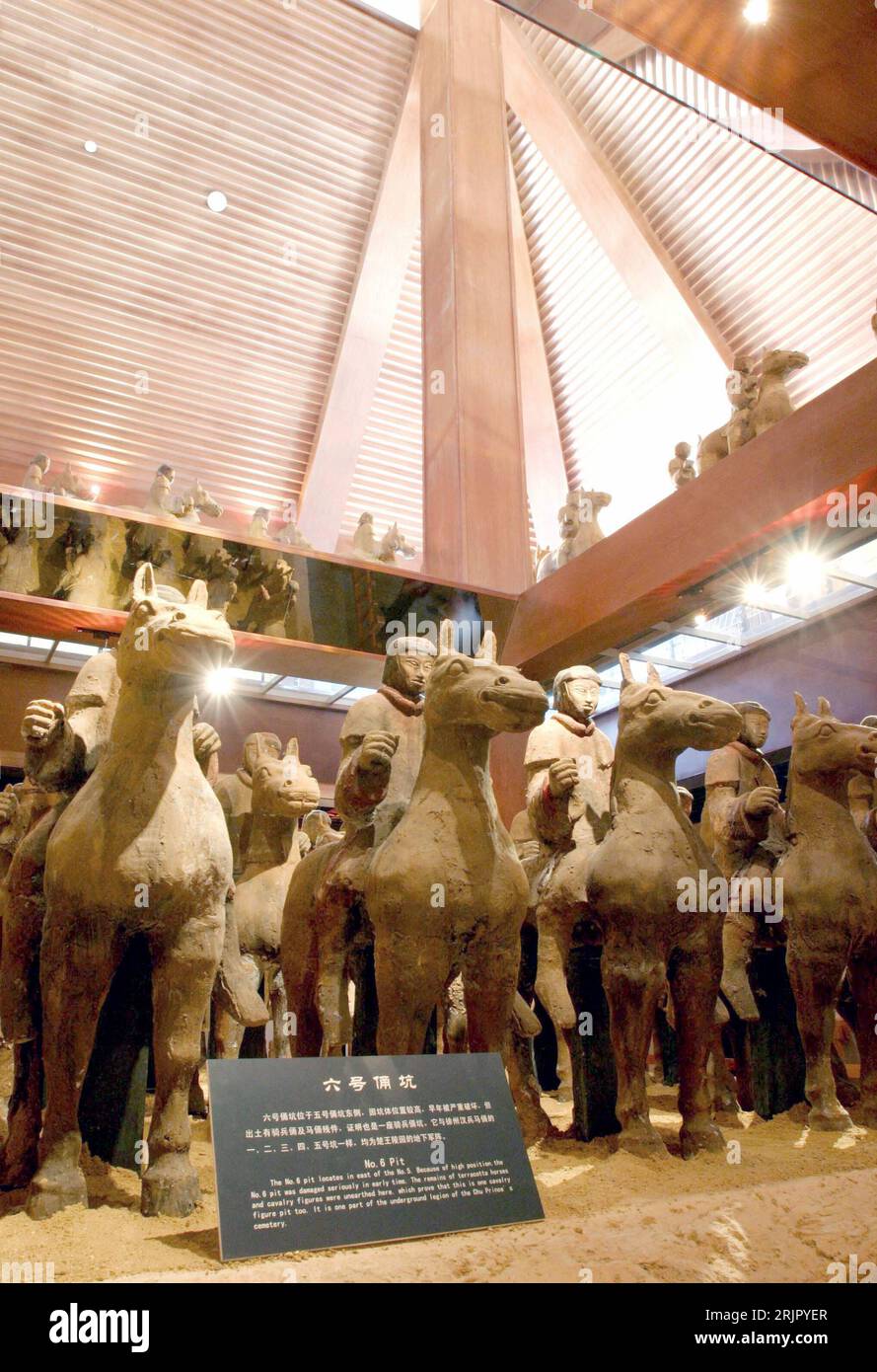 Terrakotta krieger skulpturen hi-res stock photography and images - Alamy