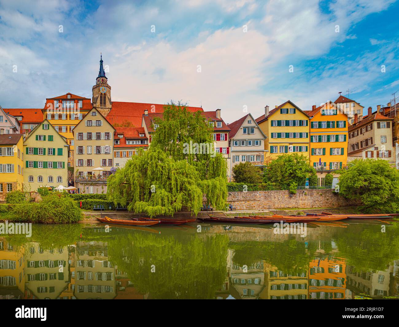 TUEBINGEN, BADEN-WUERTTEMBERG, GERMANY - CIRCA MAY, 2023: The Nekar ...