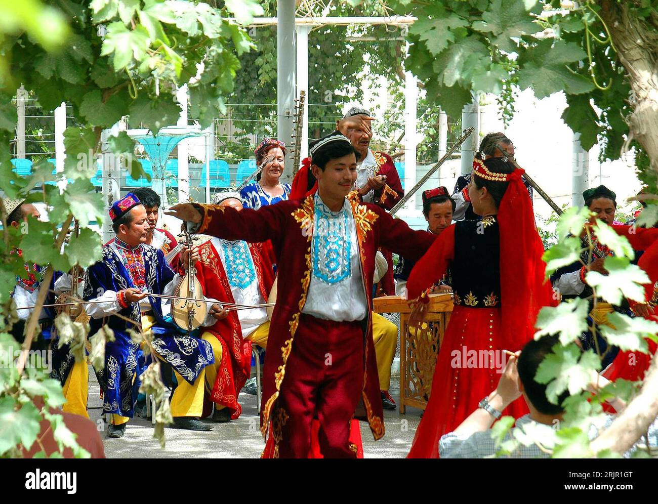 Uyghuren hi-res stock photography and images - Alamy