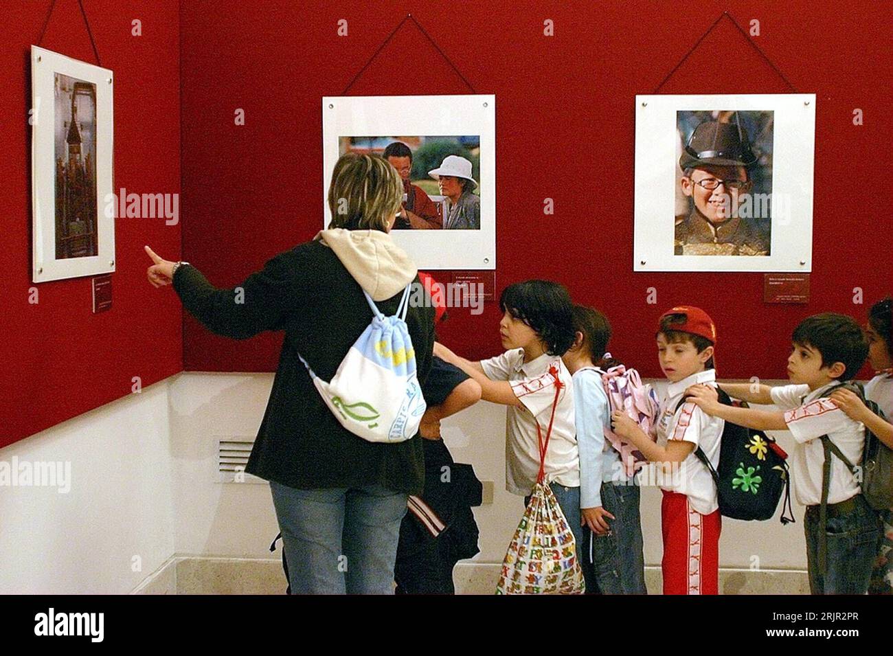 Bildnummer: 51278363 Datum: 08.06.2006 Copyright: imago/Xinhua Schulklasse in einer ...