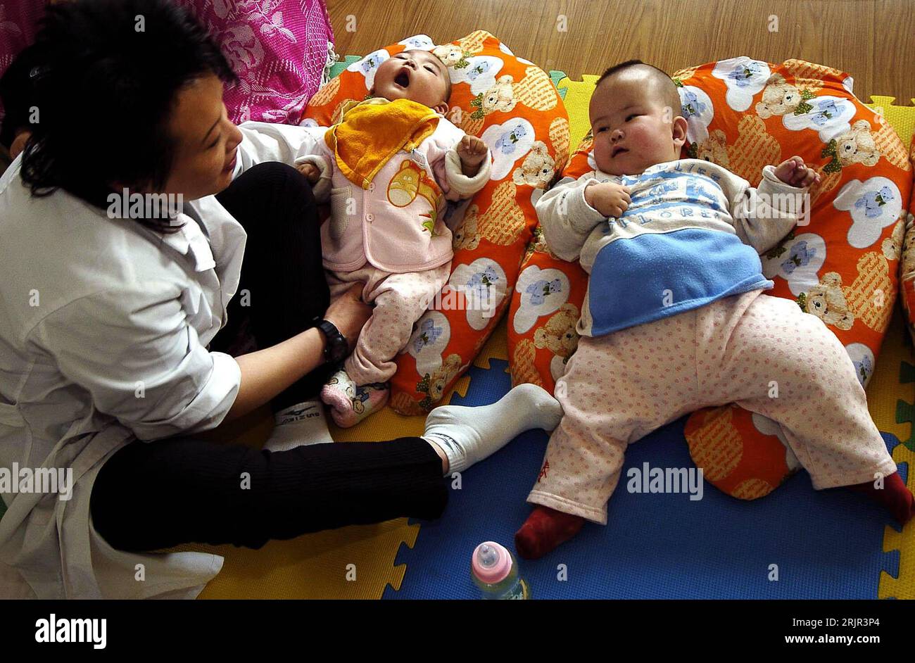 Behindertes kind hi-res stock photography and images - Alamy