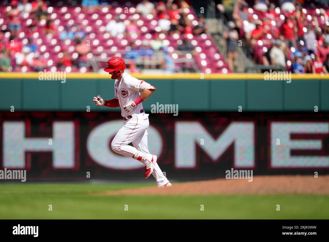 Cincinnati Reds' Tyler Stephenson (37) rounds the bases after hitting a ...