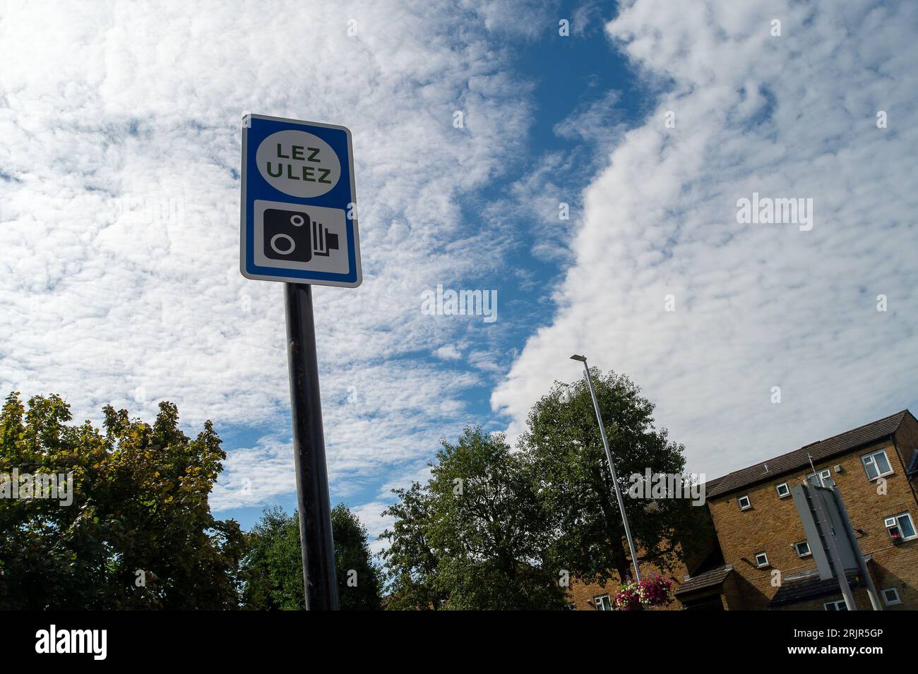Uxbridge, UK. 23rd August, 2023. New ULEZ cameras and signs (pictured ...
