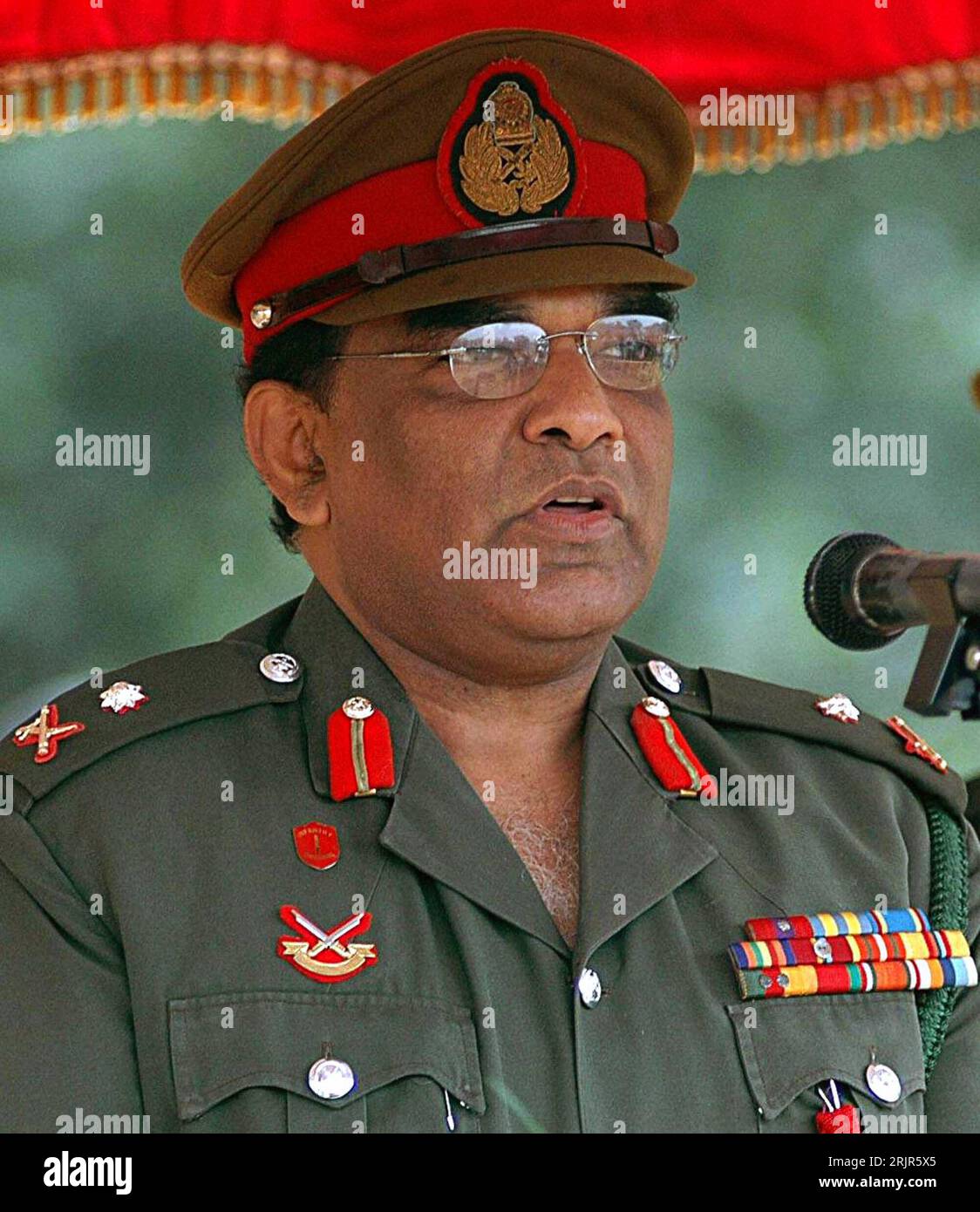 Bildnummer: 51305461 Datum: 15.07.2005 Copyright: imago/Xinhua Parami ...