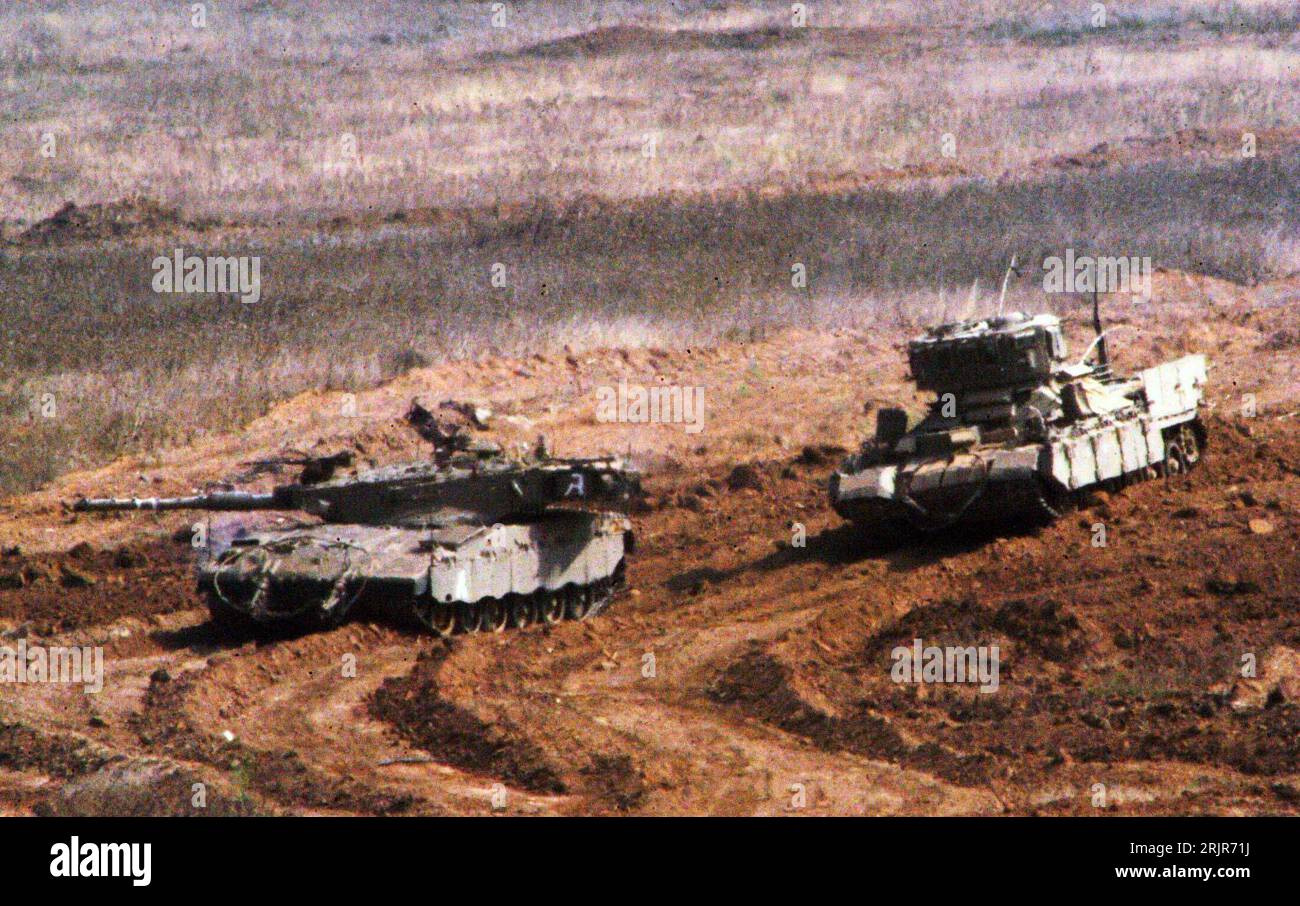 Der bulldozer hi-res stock photography and images - Alamy