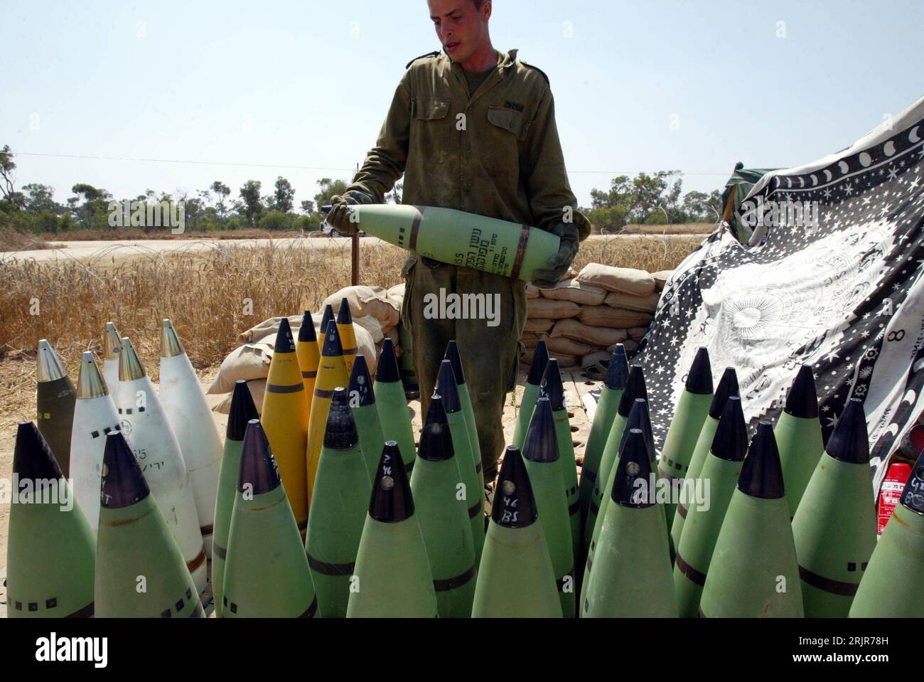 Panzergranate hi-res stock photography and images - Alamy